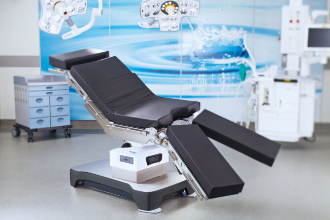 Maquet Meera 7200 Mobile Theatre Table-theatre Tables-medical-equipment ...